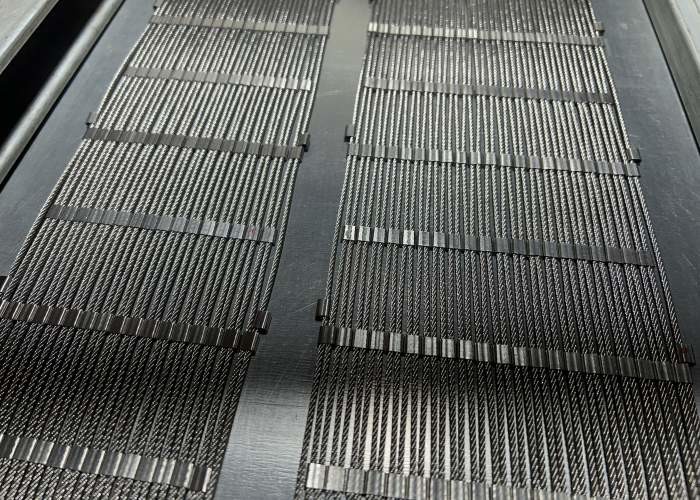 Ferrule Diamond Fencing Wire Mesh Flexible SUS304 SUS316 For Stair Railing